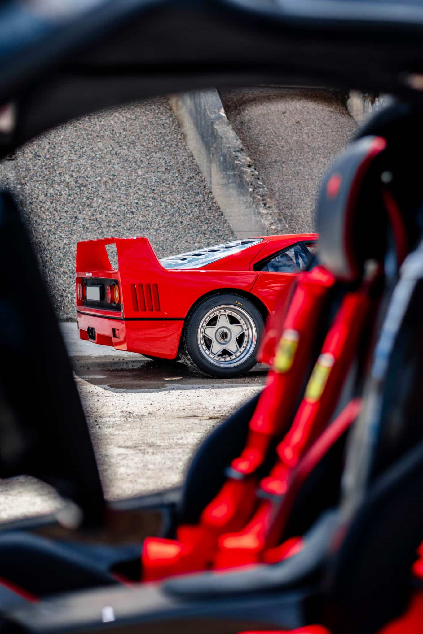 Ferrari F40 - Drive Vintage